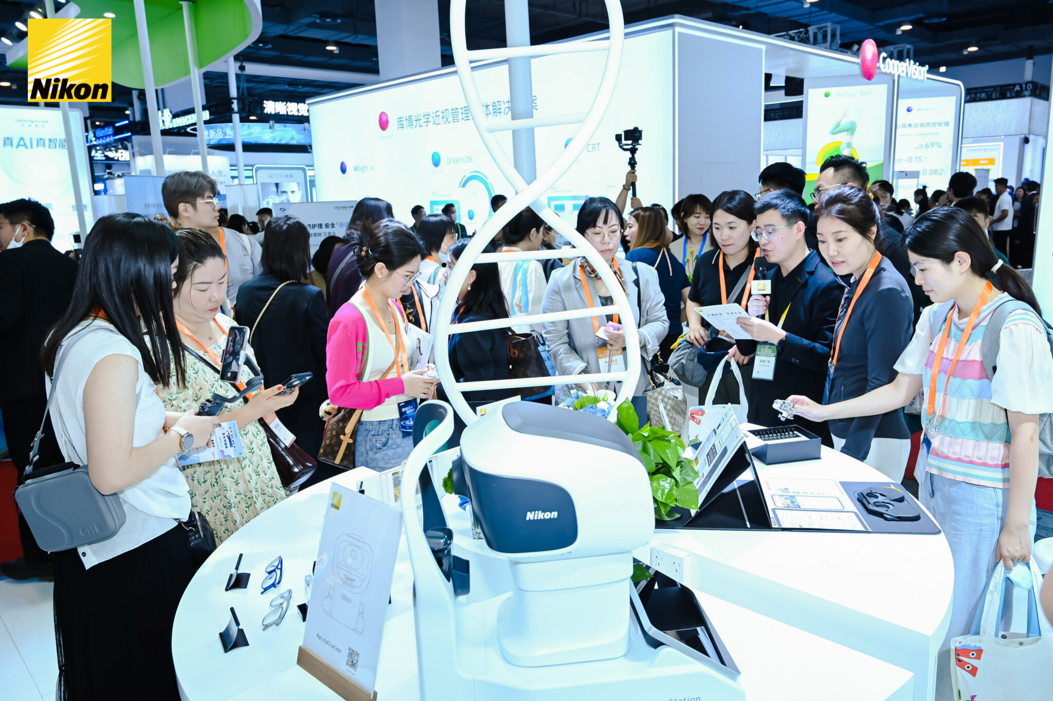 COOC 2025 | 尼康眼健康展台精彩瞬间回顾 | 尼康精机（上海）有限公司